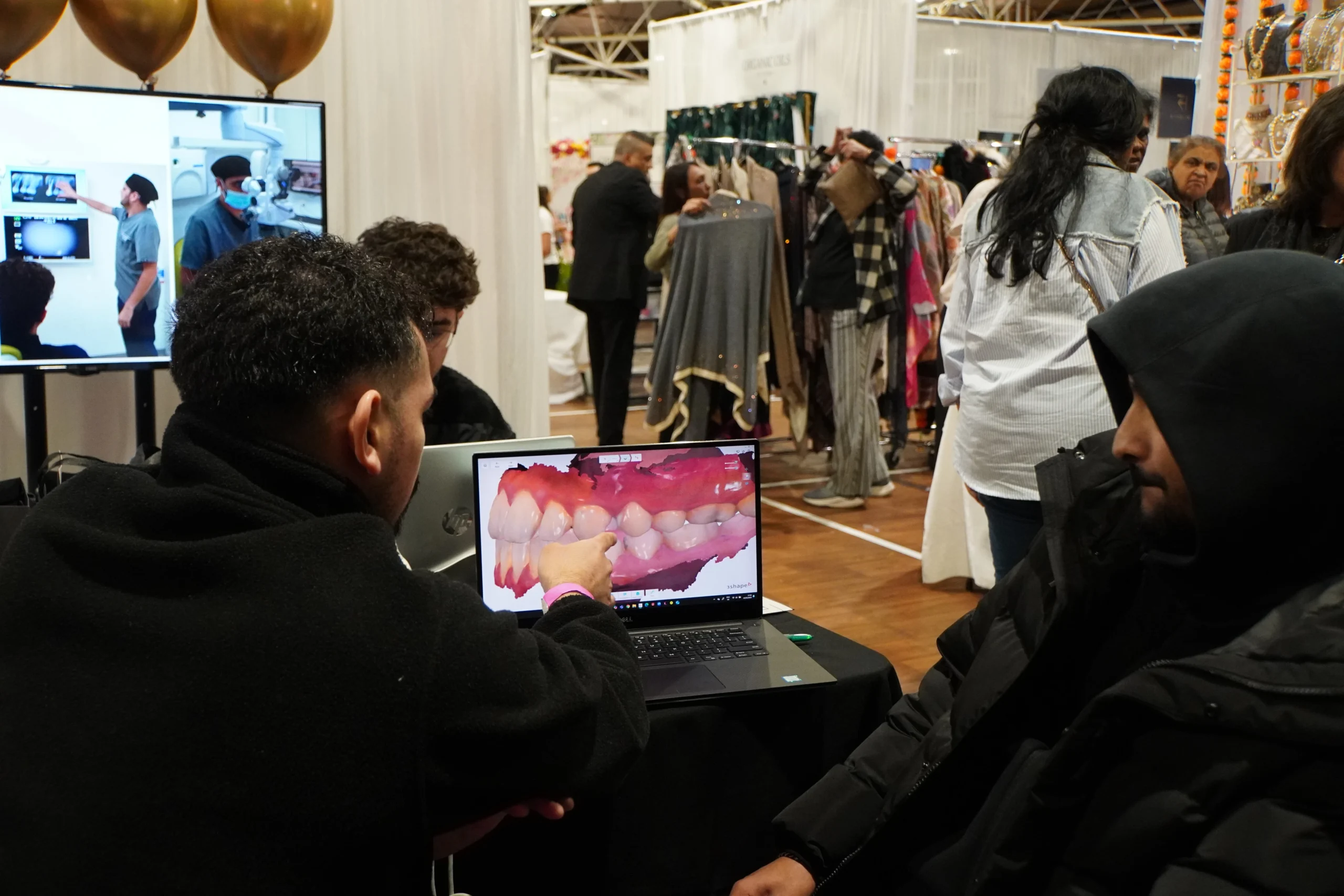 How to Fix Gaps in Teeth Without Braces: The Best Cosmetic Dental ...